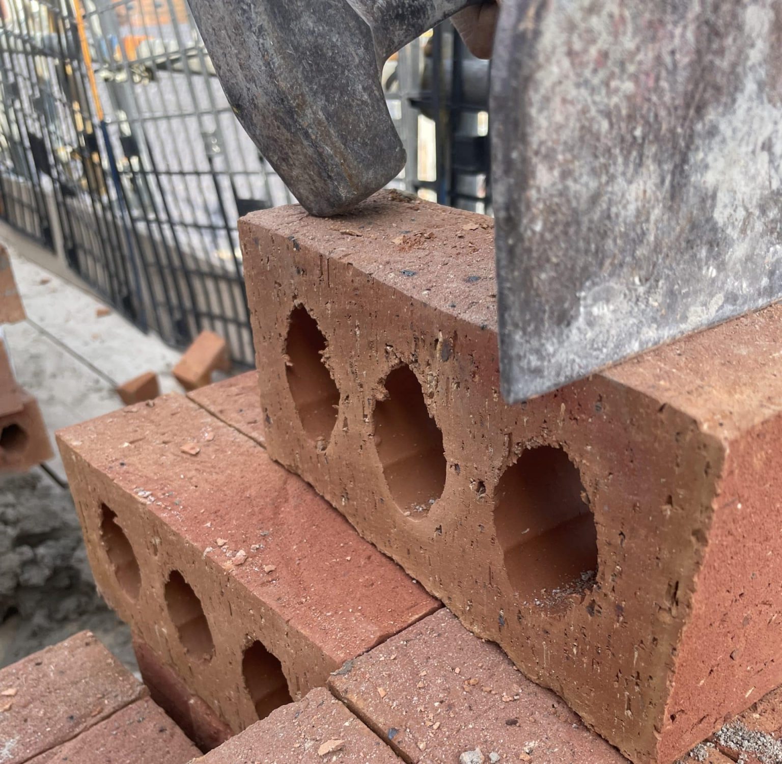 How to Build a Brick wall Like a Professional - RatedbyTrade.com